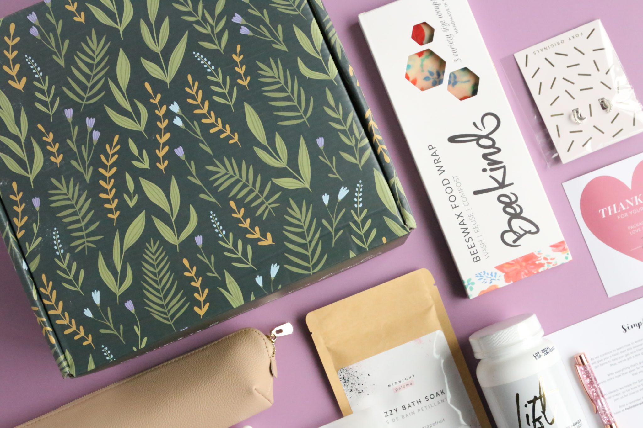 A Year of Boxes™ | Simply Beautiful Box Review Fall 2020 - A Year of Boxes™